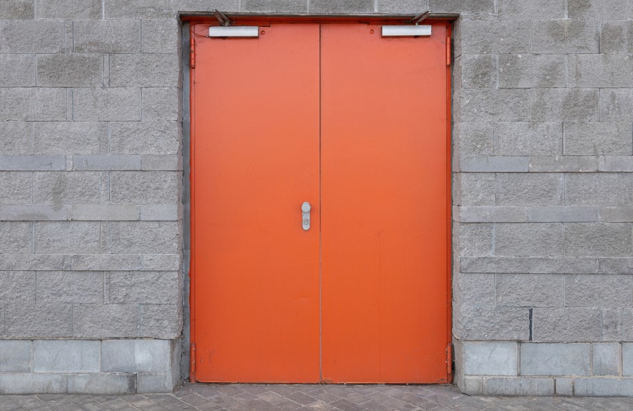 Come montare una porta tagliafuoco: step by step | Einside